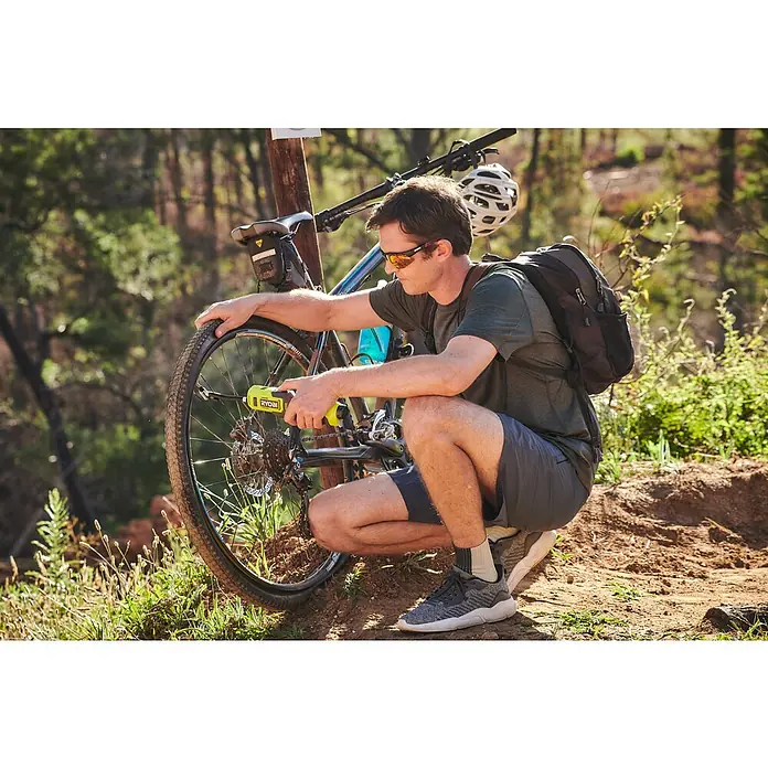 Ryobi 4V USB Akku-Kompressor Mini RI4-120G kaufen